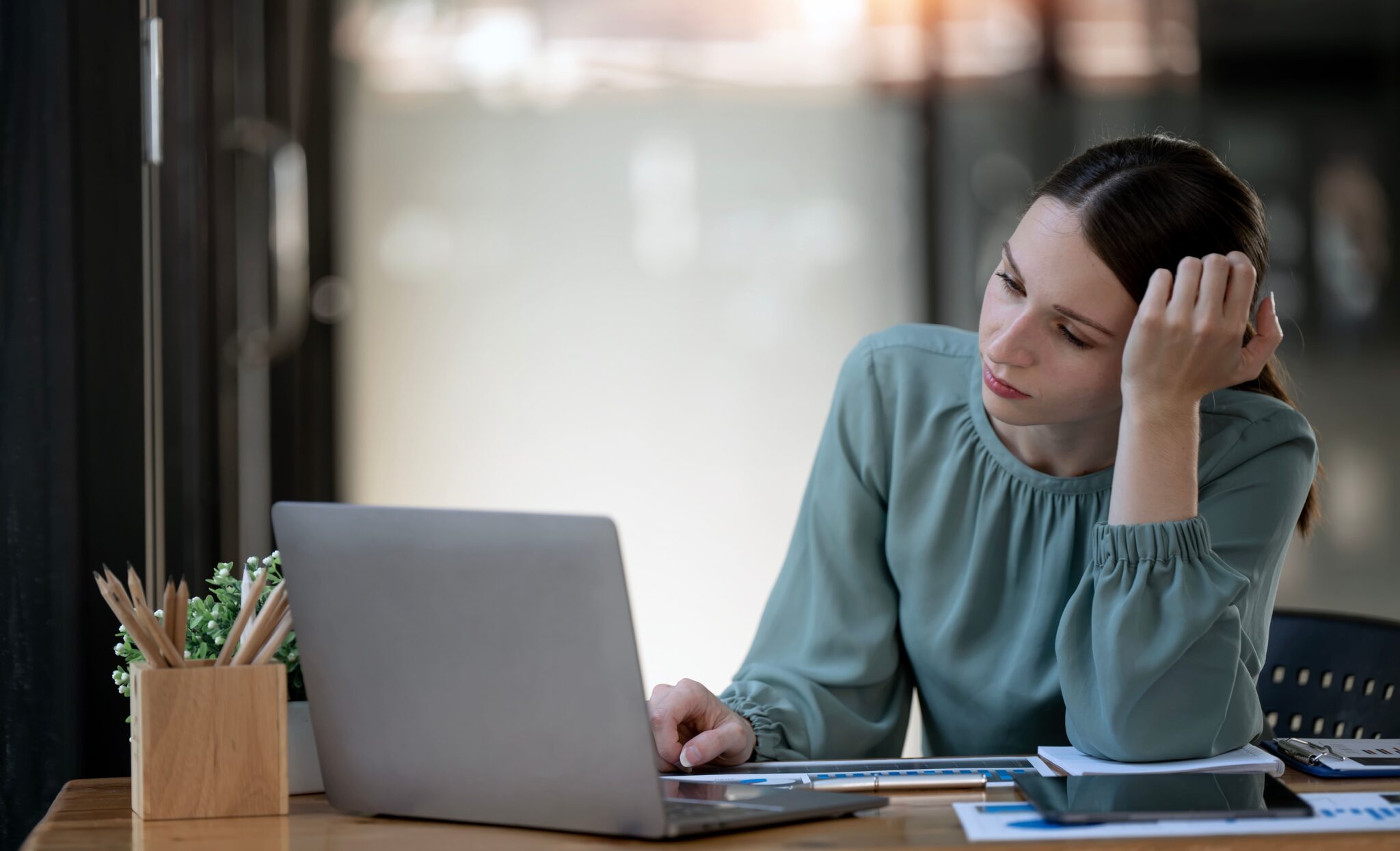 Good and effective salesperson. 10 habits of success